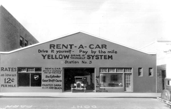 Jack Pendarvis Talks to Himself