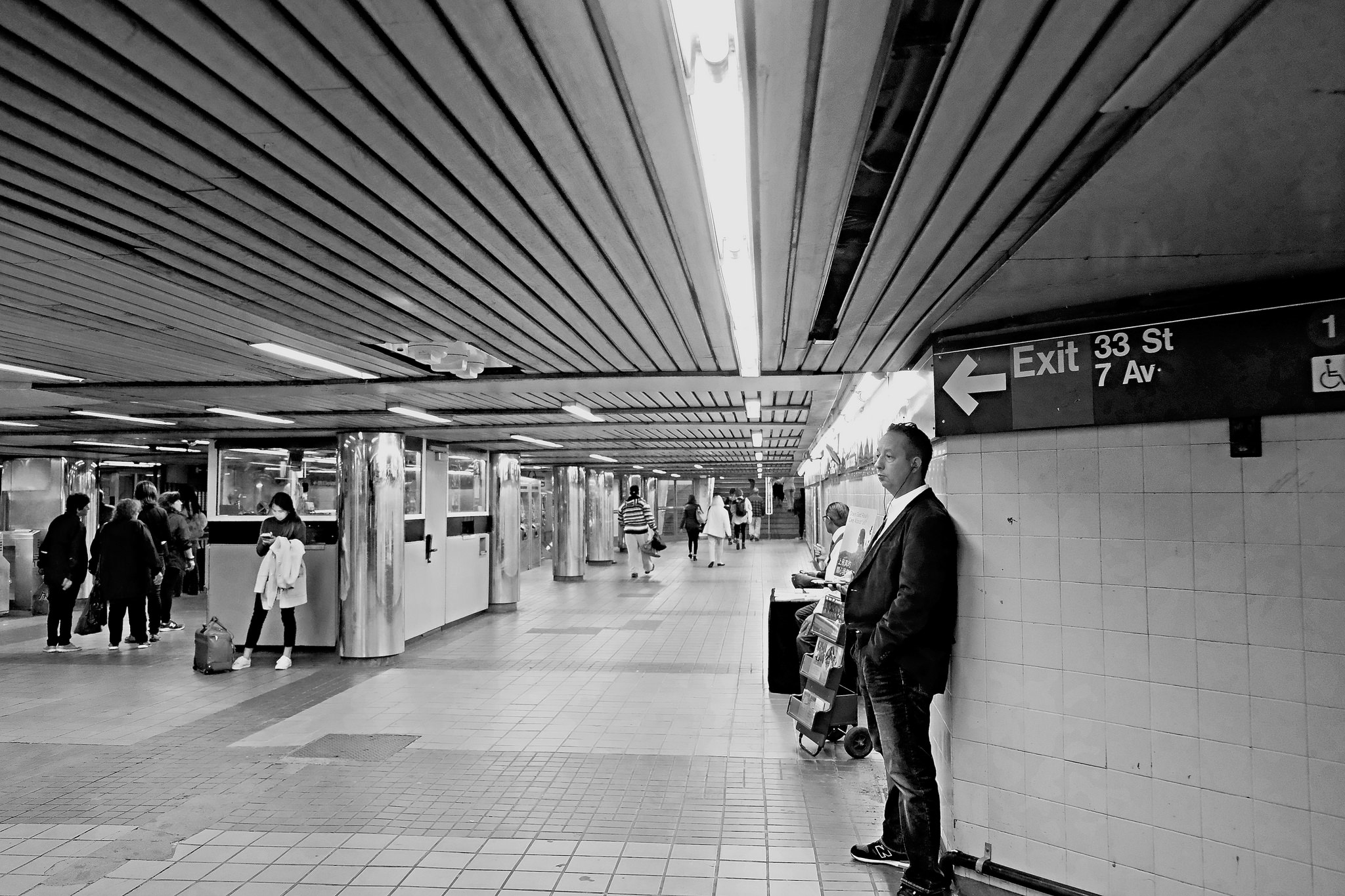 The Only Good Bar In Penn Station – Popula