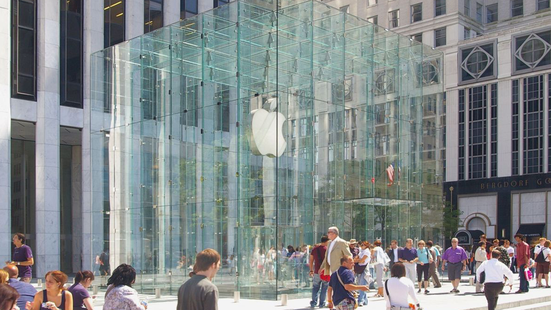 Less Human Than Human: The Design Philosophy of Steve Jobs – Popula