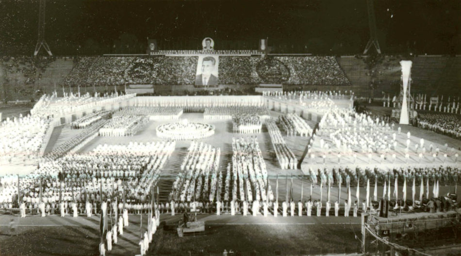 My Dictator: Growing up in Ceausescu’s Romania – Popula